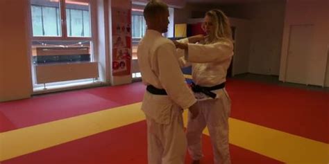 Cogiendo En Clases De Karate