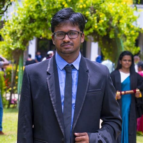 Dr Hayan Tutto Quello Che Cè Da Sapere Aggiornato 2025