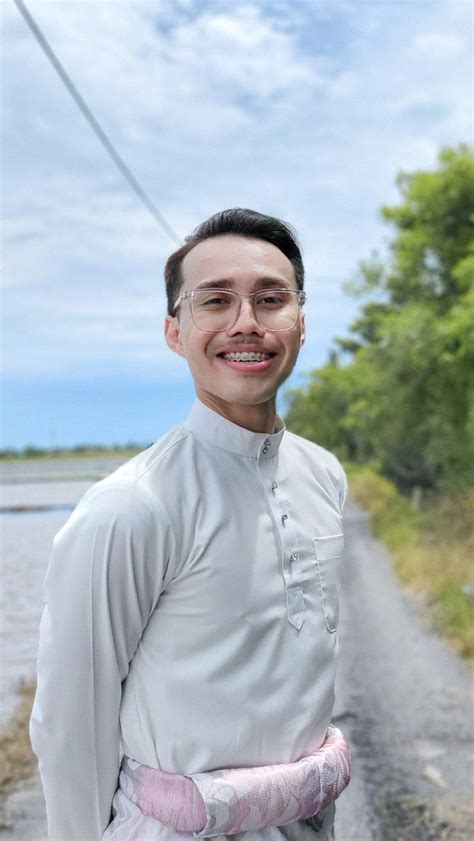Daniall Azizi On Linkedin Selamat Hari Raya Aidilfitri Maaf Zahir Dan