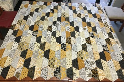 Moda Bee Creative Hexagon Quilt
