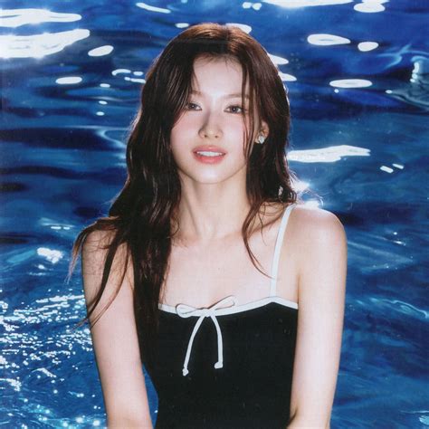 Twice Sana 凑崎纱夏：10件事带你了解这位魅力松鼠钓系女神！