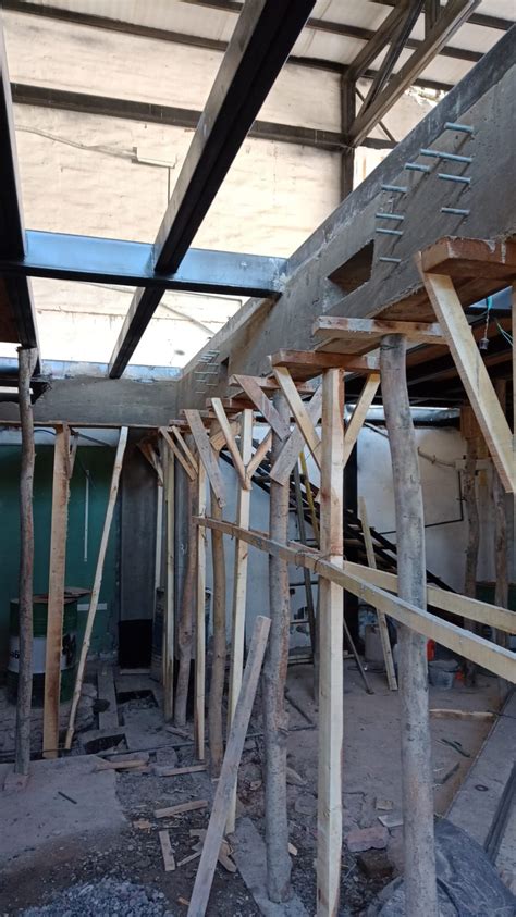 Evaluación Estructural Y Construcción De Local Comercial Pivotaro