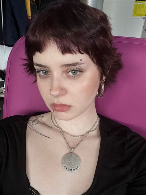 Pin By Yare Goode On Pixie Cut In 2024 Short Hair Syles Buzzed Hair