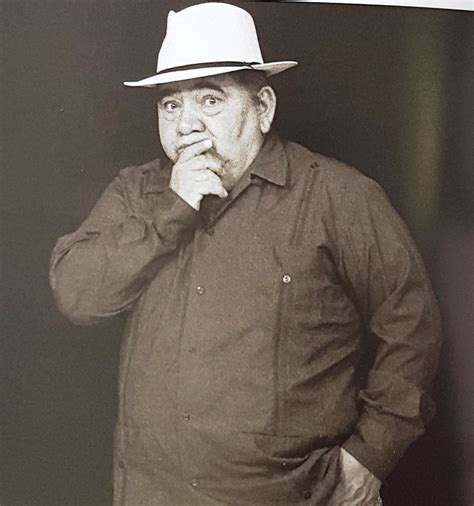 Mario Herrera Flores