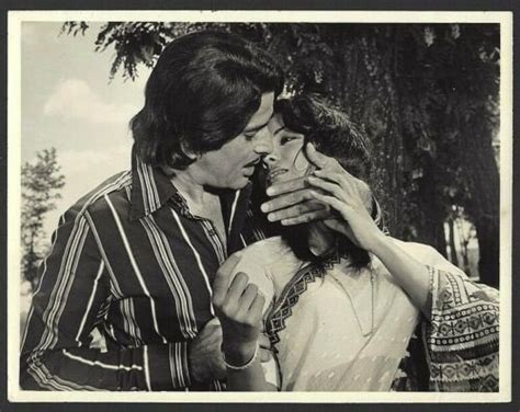 Shabana Azmi Kissing Shashi Kapoor