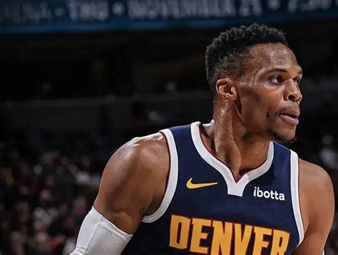 Nba ：掘金队130 129险胜国王队，一战看明白3大球员，威少性价比太高了湖人队关键准cba
