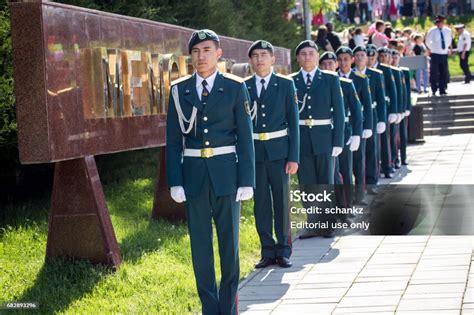 19411945 년의 위대한 애국 전쟁에 빨간 육군 그리고 소련 사람들의 승리의 날에 켄트 카자흐스탄5 월 9 일 2017 군사