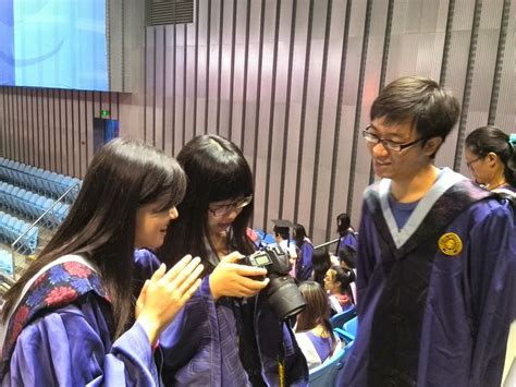 我院毕业生代表参加北京大学2013年研究生毕业典礼 南燕新闻网