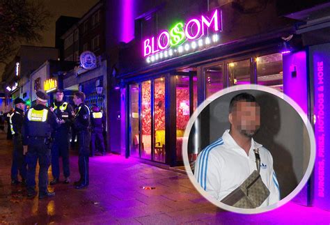 Rollkommando Stürmt Shisha Bar Opfer Ist Eine Rotlicht Größe Mopo