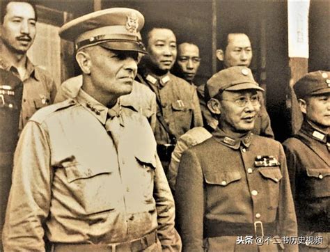 日軍投降現場照：岡村寧次遞交投降書，中國迎來偉大的勝利 每日頭條