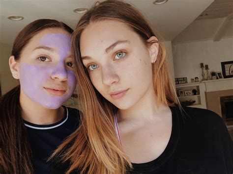 Maddie Ziegler And Sister Mackenzies Cutest Sibling Photos