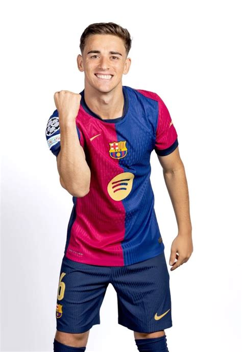 Pin De Cristina Garcia Fernandez En Pablo Gavi Futbol Barcelona