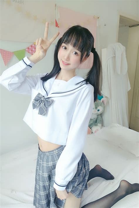 Coser木绵绵owo Vol042 灰格子jk Bestprettygirl