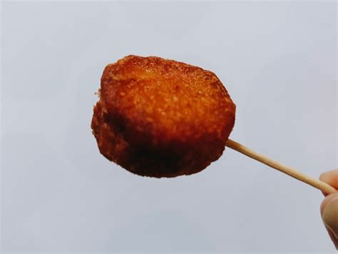 セブンイレブンレジ横の誘惑サクなげ♪ Leeーお食べるの大好き販売員♪