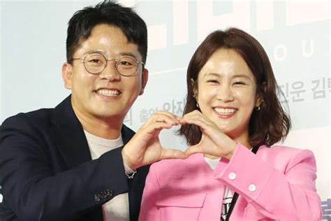 김준호♥김지민 2년 열애 끝 ‘결혼 발표 프러포즈 수락