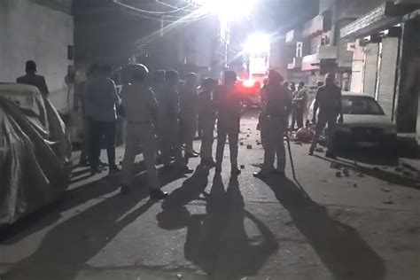 Rajasthan News जयपुर में लेट नाइट दो समुदाय भिड़े जमकर हुई