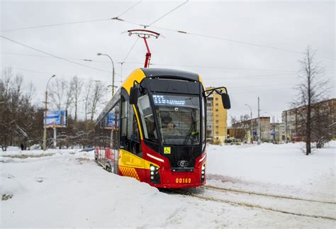 Верхняя Пышма, 71-911ЕМ «Львёнок» № 00160 — Фото — Городской ...