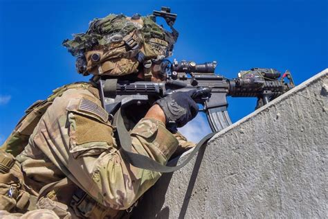 The Us Army Just Announced That Its Scrapping 1 Piece Of Female Uniform For Good 19fortyfive
