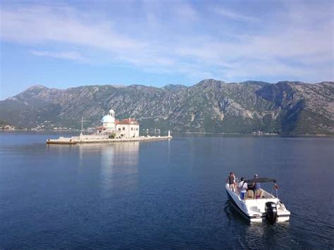 Kotor Privat Tur Med Snabbbåt Till Den Blå Grottan Med Badtid