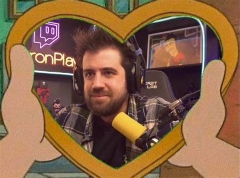 Pin De Mochi En Auron Humor De Twitter Imagenes De Youtubers