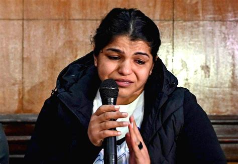 Wrestlers Sakshi Malik Bajrang Punia And Vinesh Phogat Speak To The Media