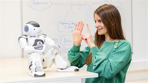 Sonderforschungsbereich/TRR 318 „Constructing Explainability”