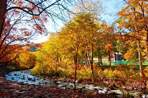Uu Hokkaido Autumn Leaf Spots In Otaru