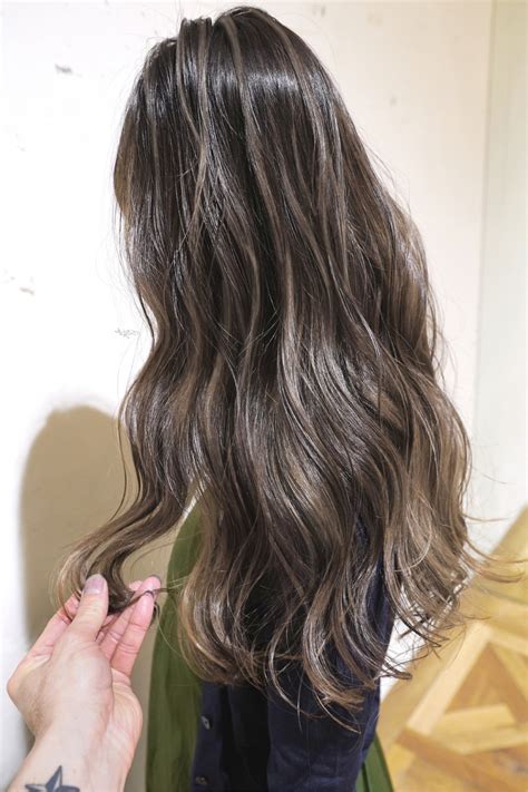 普段のカラーが覆る！立体感がオシャレなローライトカラーのススメ♡【hair】 ヘアスタイリング ロングヘア ヘアカラー