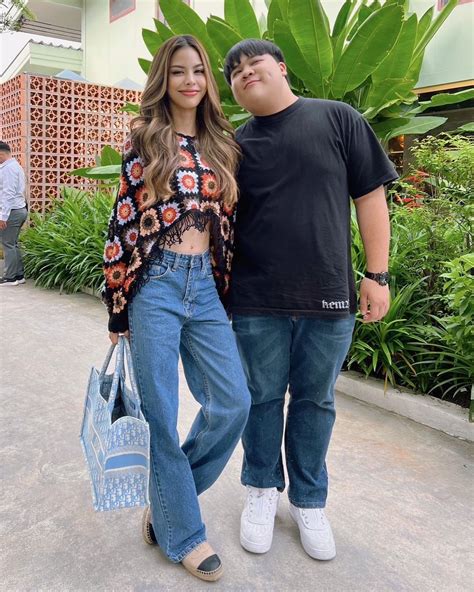 อาไท กลมกิ๊ก ซีนใหญ่ ขอ น้ำเพชร อิสรีย์ เป็นแฟนกลางงานฮาโลวีนที่โอซากา