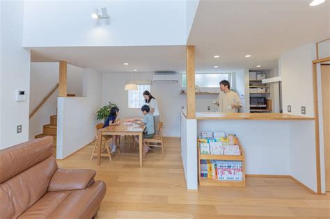 家族とともに育つ笑顔のあふれる家｜松本市 【公式】松本市の注文住宅は工務店の小林創建｜信州の暮らしを彩る 美しい木の家