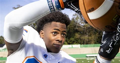 High School Football Focus Yannick Smith Wushi Ravenel Lead Wr Group