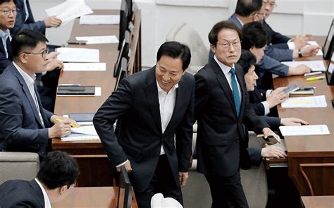조희연 교육감에 포문 연 김현기 서울시의장