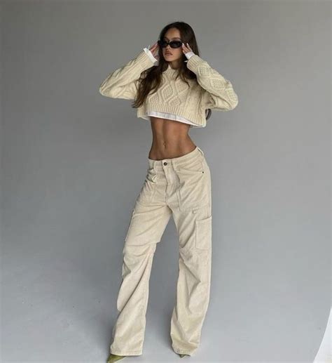 Low Rise Pants And Crop Tops For The Win Fashion Inspo Outfits