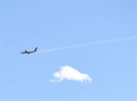 United Airlines Engine Failure Investigation Into Why Flight Ua328s