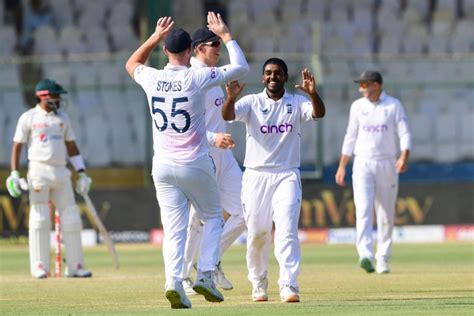 Patrick Dooley Celebrates With Shadab Khan The Wicket Of Faf Du Plessis