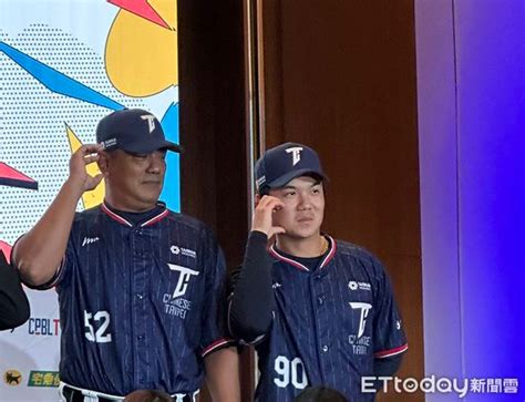 新聞 江坤宇教臉頰愛心怎麼比 陳金鋒問：你真的要打全壘打大賽？ Baseball板 Disp Bbs