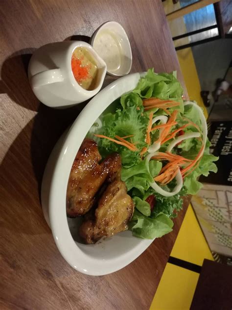 รีวิว ฟาร์มฮัก สลัดไก่ น้ำสลัดพริกไทยไข่กุ้ง