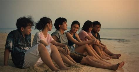 A Brother And 7 Siblings Watch Streaming Online