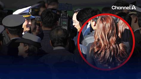 임세령 이재용 회장 뒤에서 아들 이지호 씨 기다려 인사 현장영상