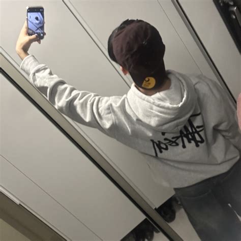 하 옷 개크네 Kream