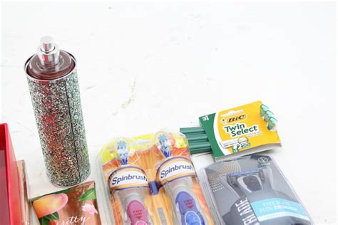 Bath And Body Works T Set Razors Toothbrushes And More 6 Pieces