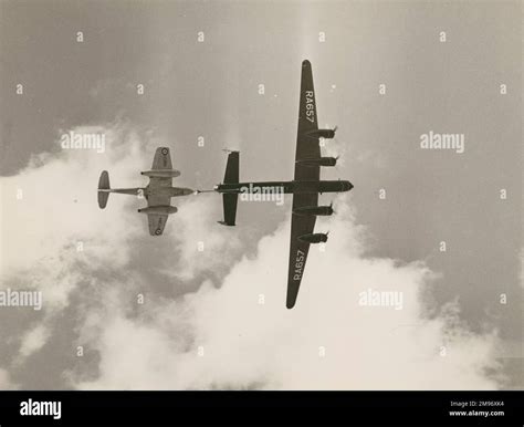 Avro Lincoln B2 Ra657 Used By Flight Refuelling For Probe And Drogue Trials Seen Here With A