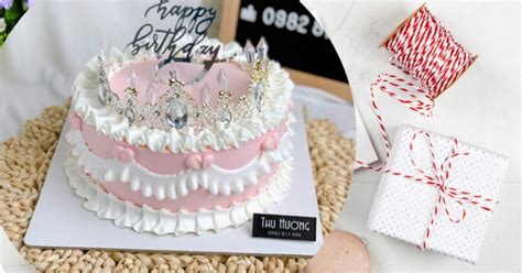 Các mẫu bánh sinh nhật có vương miện đẹp sang trọng nhất hiện nay