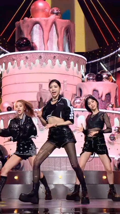 Itzy Yuna Cake Fancamitzy Юна Cake фанкам 🎀 делала сама