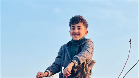 شوفو ابو الاسو شسوه علمود الدجاجه ههههه لاتنسوا الاشتراك في القناة