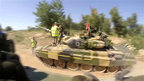 На броне - YouTube