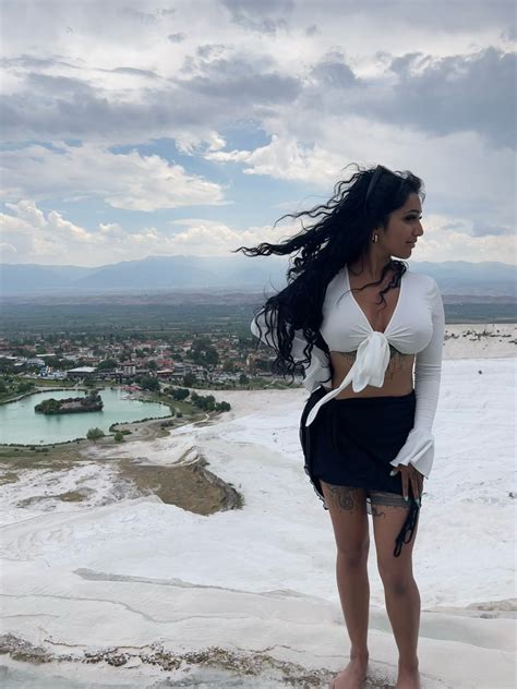 TW Pornstars Pic Yasmina Khan Twitter What A View PM Jun