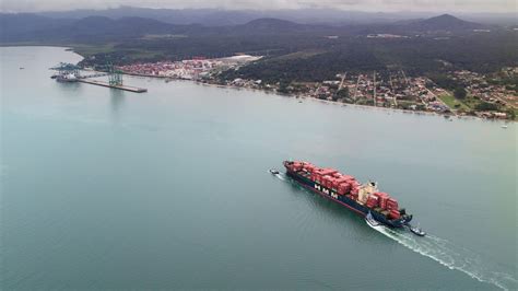 Primeiro Navio Do Servi O Fil Da Hmm Atraca No Porto Itapo Painel Log Stico