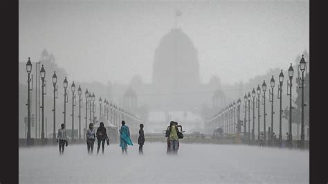 Flood Alerts To Heatwaves Why States Are Facing Weather Extremes Latest News India