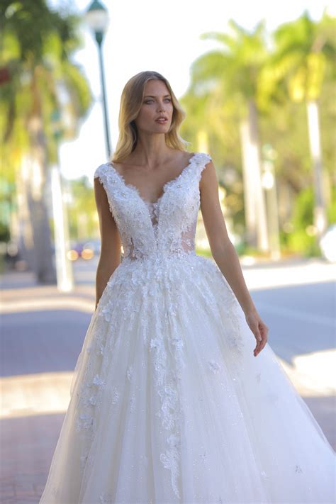 Cap Sleeve V Neckline Beaded Ball Gown Wedding Dress Kleinfeld Bridal